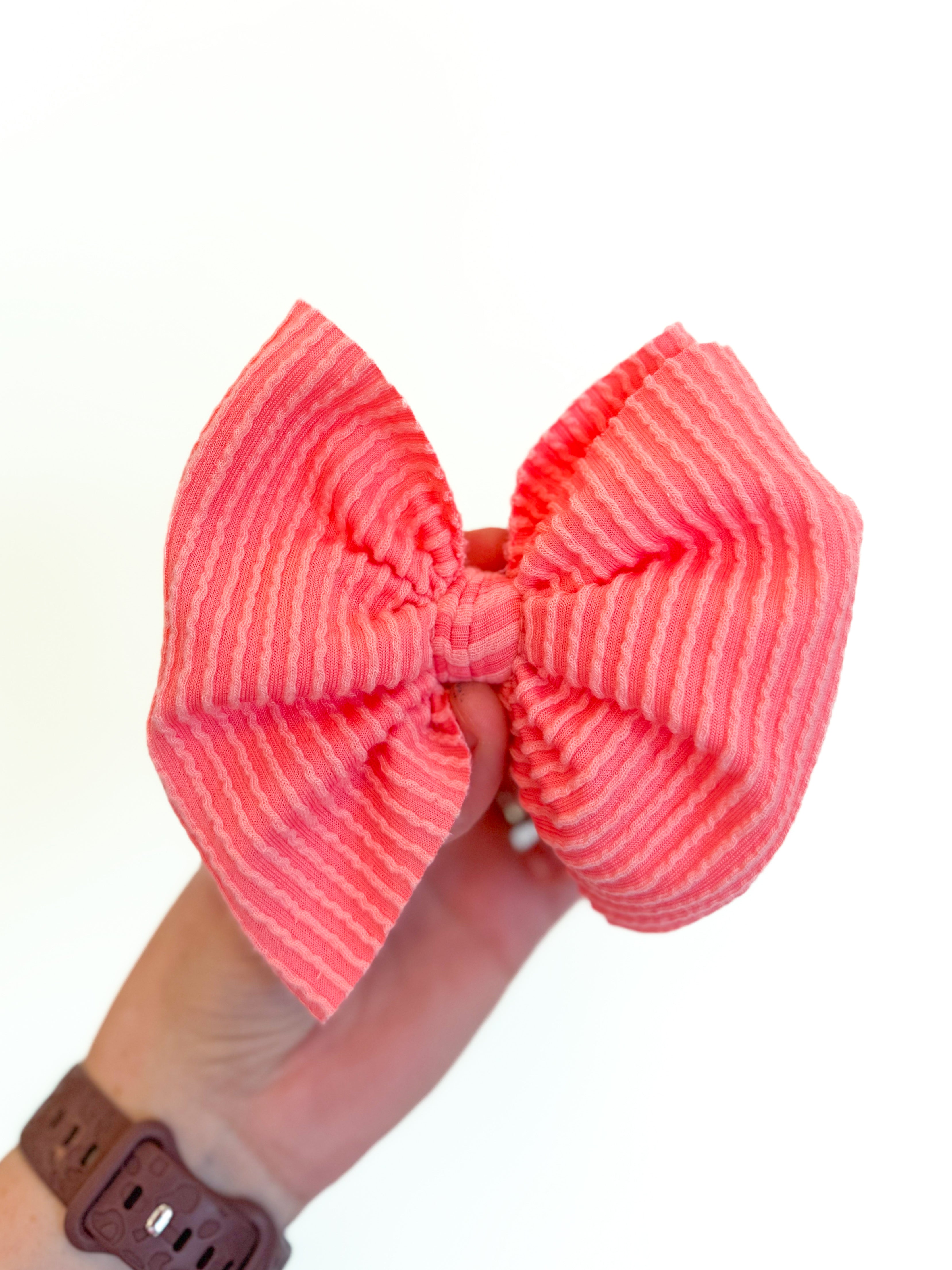 Salmon Pink - Waved Ribbed Hair Bow - Made to Order – Little Roo's MN, LLC
